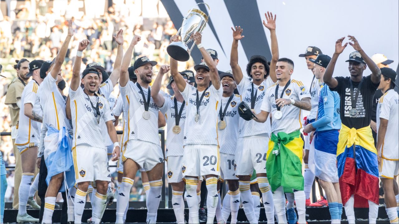 Liga MLS. Drużyna Los Angeles Galaxy po raz szósty została mistrzem | TVP SPORT
