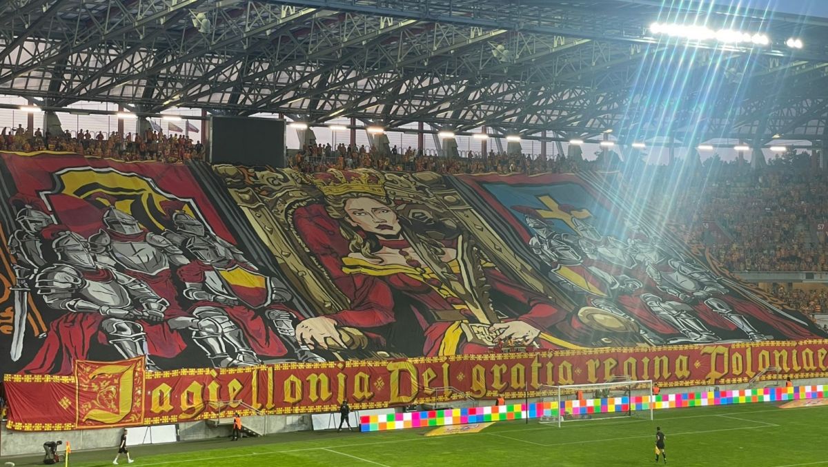 Kibice Jagiellonii Białystok przywitali się z europejskimi pucharami ...