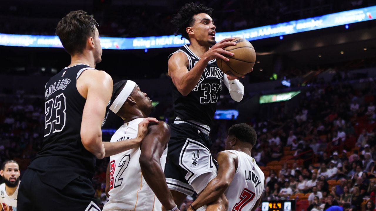 NBA. San Antonio Spurs bez Jeremy'ego Sochana wygrali drugi mecz z ...