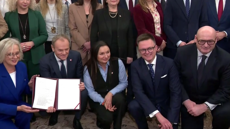 Spotkanie marszałka Sejmu Szymona Hołowni z premierem Donaldem Tuskiem ... Spotkanie marszałka Sejmu Szymona Hołowni z premierem Donaldem Tuskiem ...