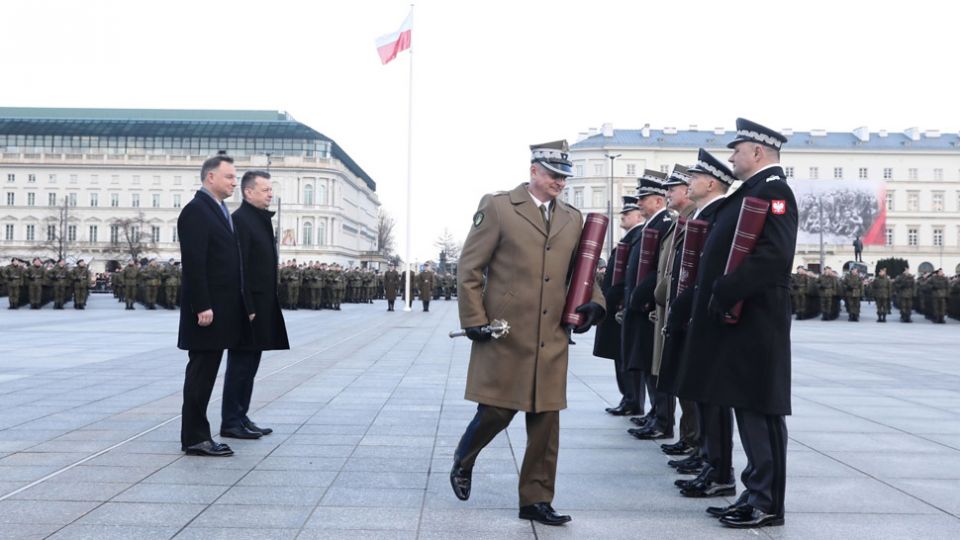 Prezydent mianował ośmiu oficerów Wojska Polskiego na stopnie generalskie Prezydent mianował ośmiu oficerów Wojska Polskiego na stopnie generalskie