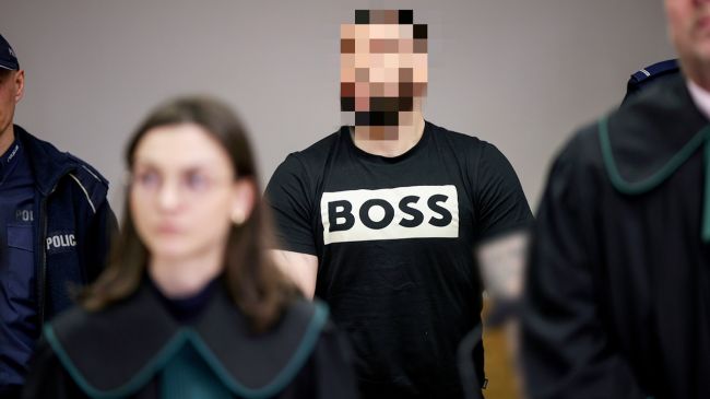 Gangi pseudokibiców. Nocna wizyta kibiców Legii u „Mięśniaka”. Poszło o ...