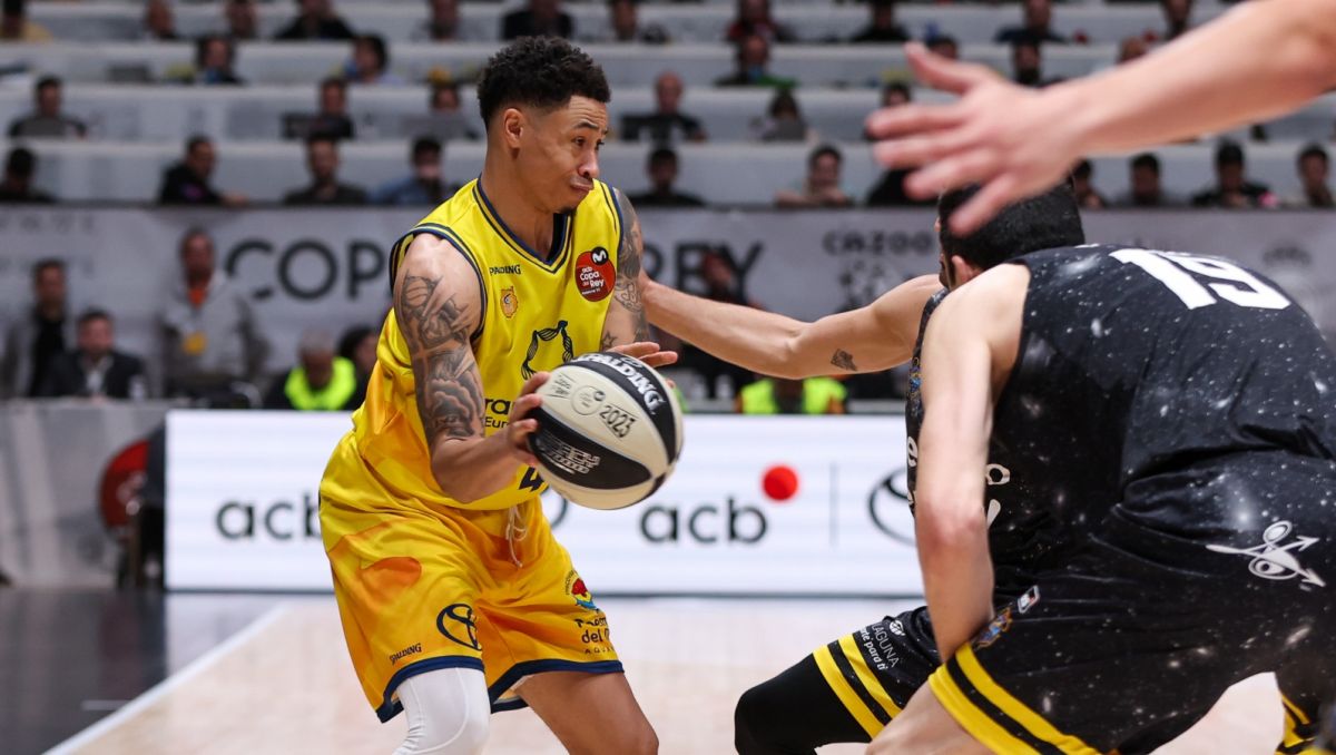 Eurocup. 23 punkty Slaughtera. Porażka Gran Canarii we Francji | TVP SPORT