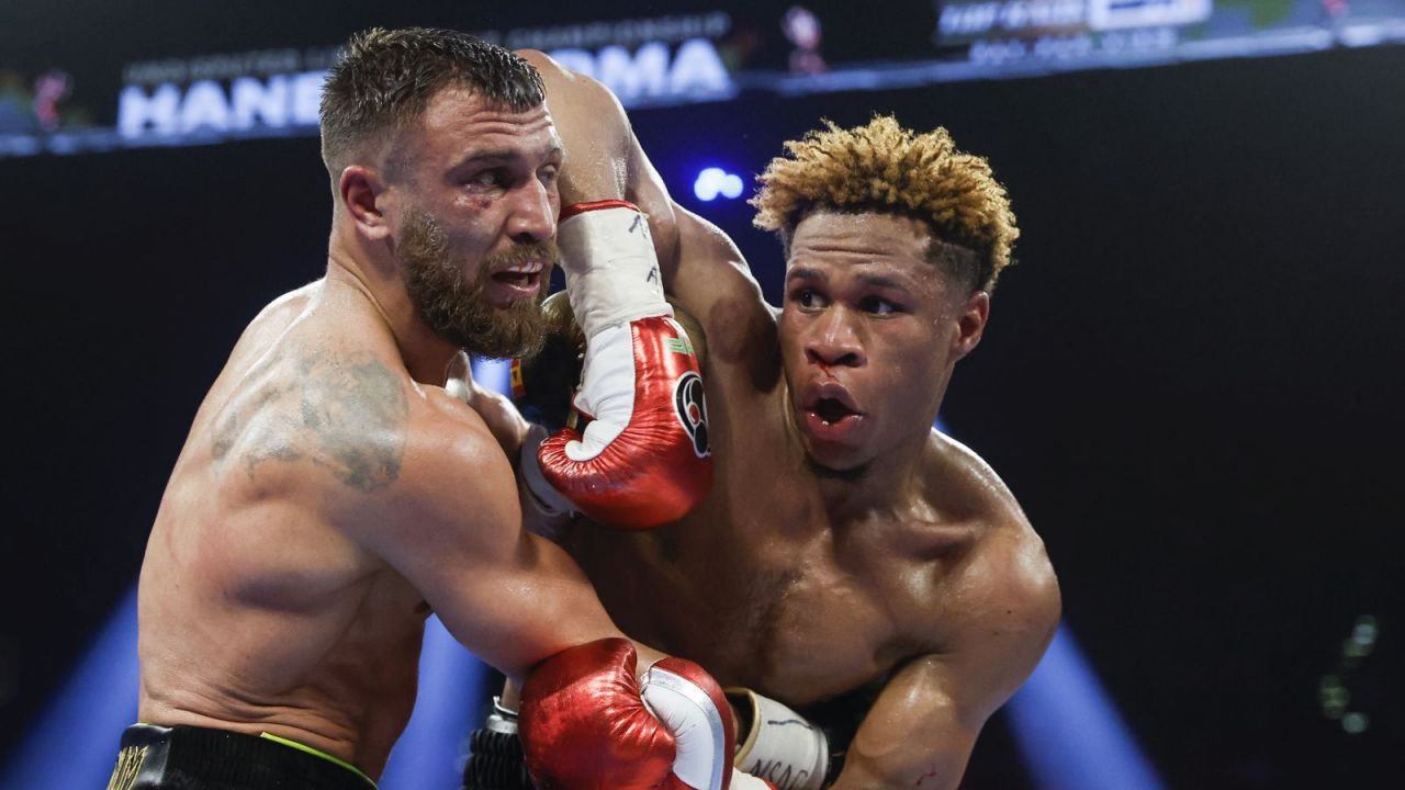 Łomaczenko pokonany. Haney obronił tytuły WBA, WBC, WBO i IBF w wadze lekkiej | TVP SPORT