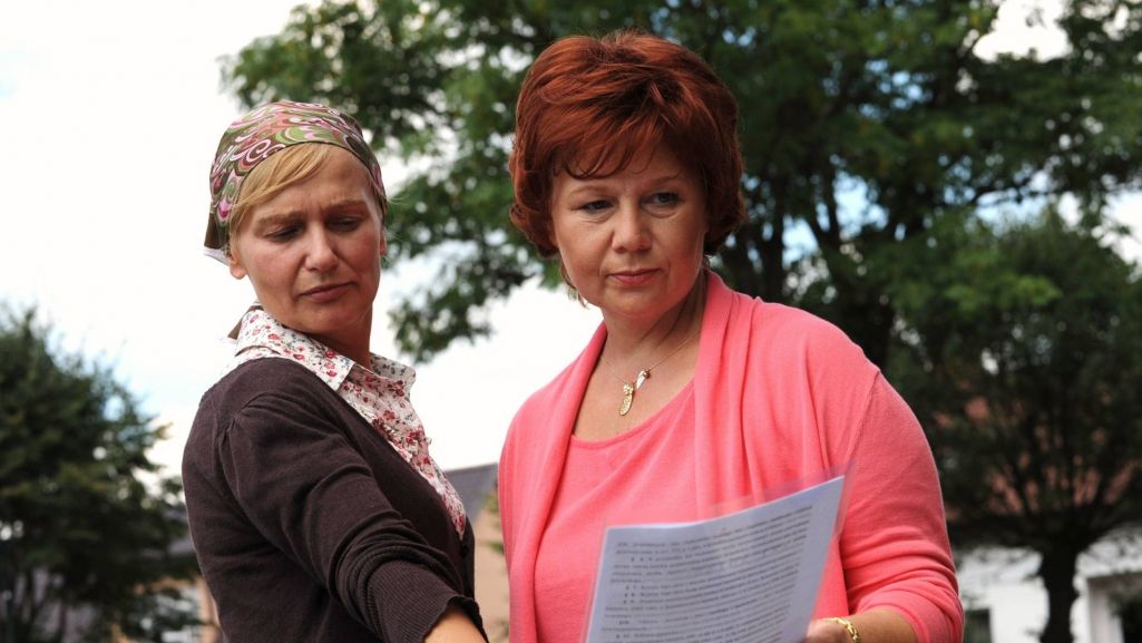 Te dialogi widzowie cytują do dziś. Najzabawniejsze teksty z serialu ...