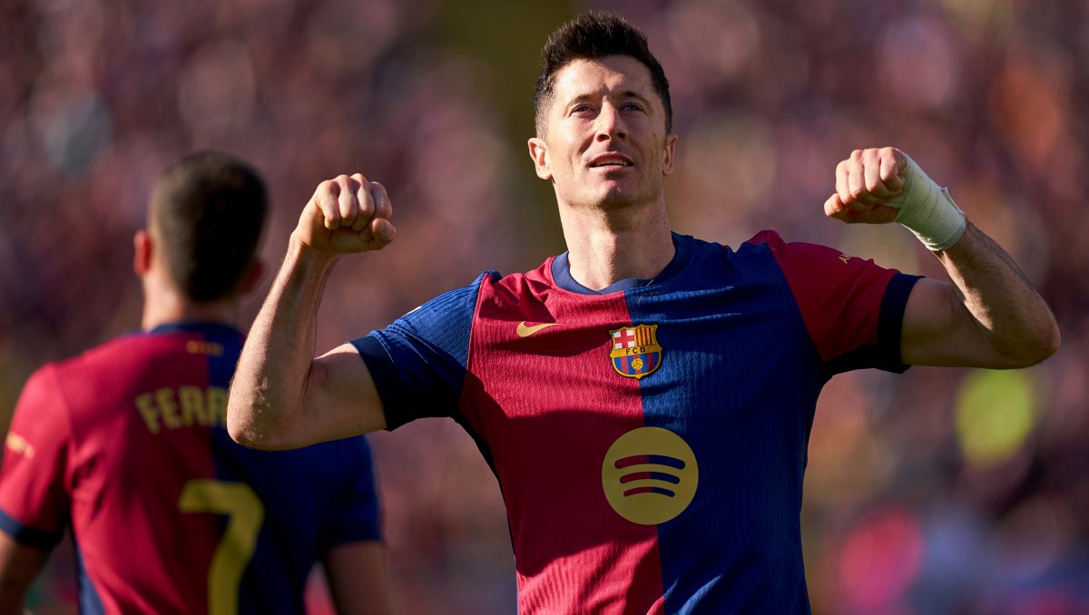 Robert Lewandowski z 500. meczem ze strzelonym golem! | TVP SPORT